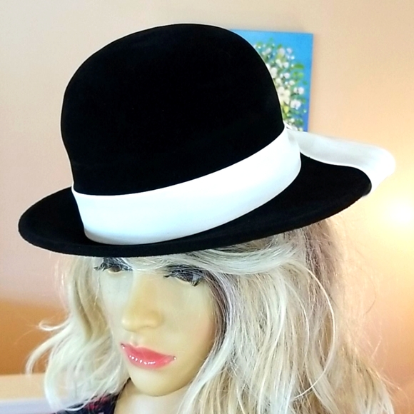 Vintage | Accessories | 6s Mr John Famous Hatmaker Classic Wool Bowler ...